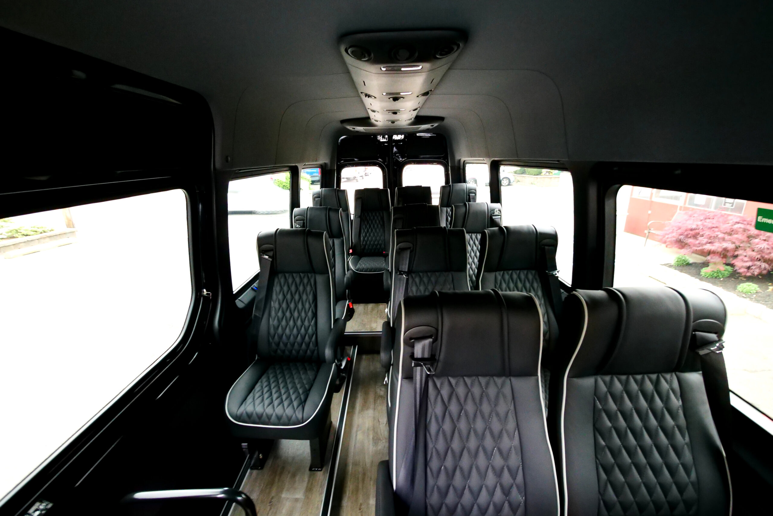 HQ CoachLiner - An Affordable & Versatile Shuttle Bus Solution - HQ ...
